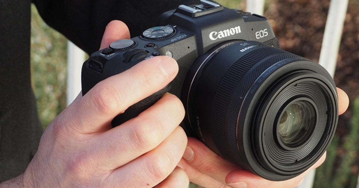 Canon EOS RP có gì đặc biệt? Giá bán bao nhiêu? | websosanh.vn